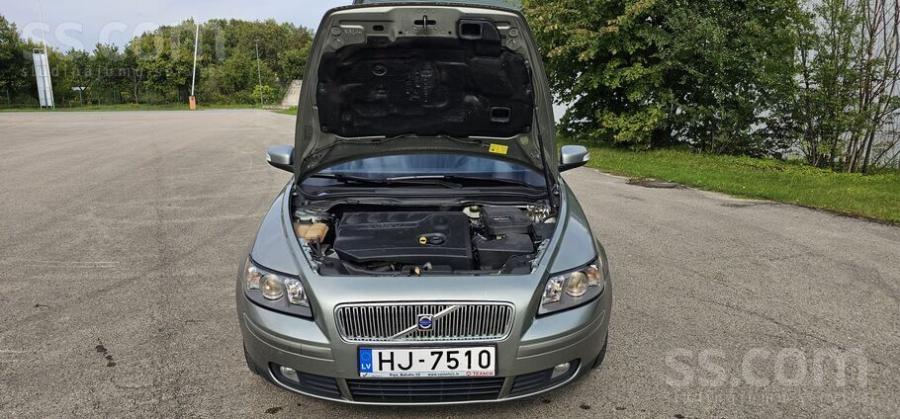 Pelēks Volvo V50 2007 Cēsis, ar dzinēja tilpumu 2.00 L un nobraukumu 284 tūkst. km par 1890 €, foto 6 vietnē AUTOMOTO.COM.LV
