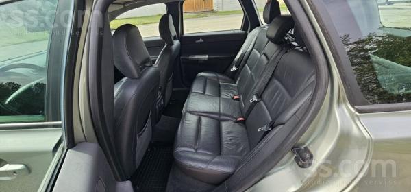 Volvo V50 2007 Cēsis vietnē Pelēks Volvo V50 2007 Cēsis, ar dzinēja tilpumu 2.00 L un nobraukumu 284 tūkst. km par 1890 €, foto 9 vietnē AUTOMOTO.COM.LV
