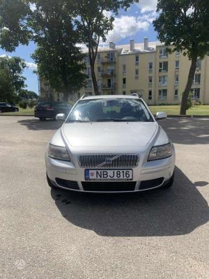 Grey Volvo V50 2007 in Kaunas, with an engine capacity of 2.00 L and mileage of 280 thousand km for 2080 €, photo 4 on AUTOMOTO.COM.LV