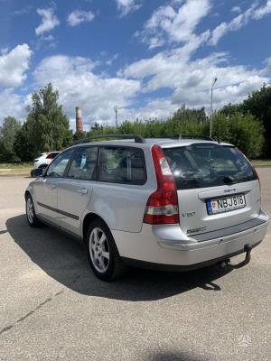 Grey Volvo V50 2007 in Kaunas, with an engine capacity of 2.00 L and mileage of 280 thousand km for 2080 €, photo 6 on AUTOMOTO.COM.LV