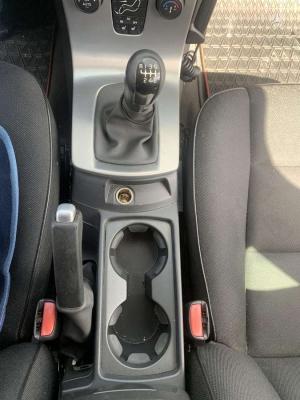 Grey Volvo V50 2007 in Kaunas, with an engine capacity of 2.00 L and mileage of 280 thousand km for 2080 €, photo 21 on AUTOMOTO.COM.LV