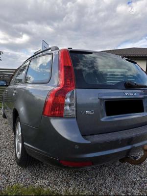 Pelēks Volvo V50 2007 Kauņa, ar dzinēja tilpumu 2.00 L un nobraukumu 327 tūkst. km par 1000 €, foto 4 vietnē AUTOMOTO.COM.LV