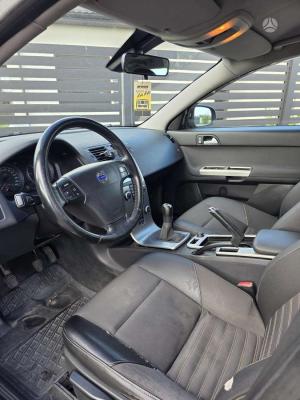 Pelēks Volvo V50 2007 Kauņa, ar dzinēja tilpumu 2.00 L un nobraukumu 327 tūkst. km par 1000 €, foto 7 vietnē AUTOMOTO.COM.LV