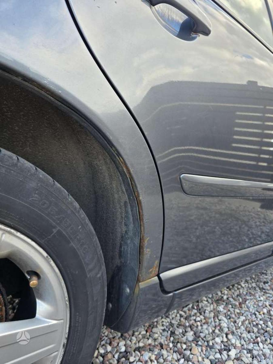 Pelēks Volvo V50 2007 Kauņa, ar dzinēja tilpumu 2.00 L un nobraukumu 327 tūkst. km par 1000 €, foto 13 vietnē AUTOMOTO.COM.LV