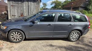Grey Volvo V50 2007 in Kaunas, with an engine capacity of 1.60 L and mileage of 300 thousand km for 1400 €, photo 3 on AUTOMOTO.COM.LV