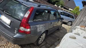 Grey Volvo V50 2007 in Kaunas, with an engine capacity of 1.60 L and mileage of 300 thousand km for 1400 €, photo 5 on AUTOMOTO.COM.LV