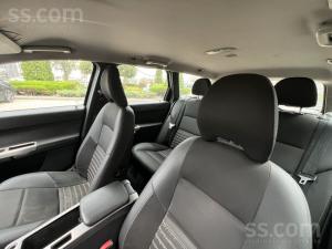 Grey Volvo V50 2007 in Riga, with an engine capacity of 2.00 L and mileage of 445 thousand km for 1590 €, photo 8 on AUTOMOTO.COM.LV