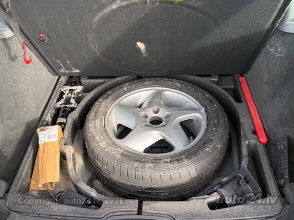 Grey Volvo V50 2007 in Tartu, with an engine capacity of 2.00 L and mileage of 334 thousand km for 750 €, photo 8 on AUTOMOTO.COM.LV