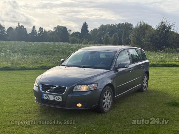 Grey Volvo V50 2007 in Tartu, with an engine capacity of 2.00 L and mileage of 334 thousand km for 750 €, photo 1 on AUTOMOTO.COM.LV