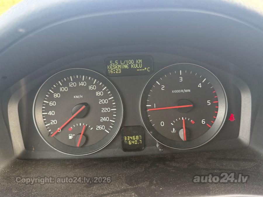Серый Вольво В50 2007 в Тарту, объемом двигателя 2.00 л и пробегом 334 тыс. км за 750 €, фото 19 на AUTOMOTO.COM.LV