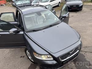 Серый Вольво В50 2007 в Рига, объемом двигателя 2.40 л и пробегом 217 тыс. км за 4750 €, фото 20 на AUTOMOTO.COM.LV