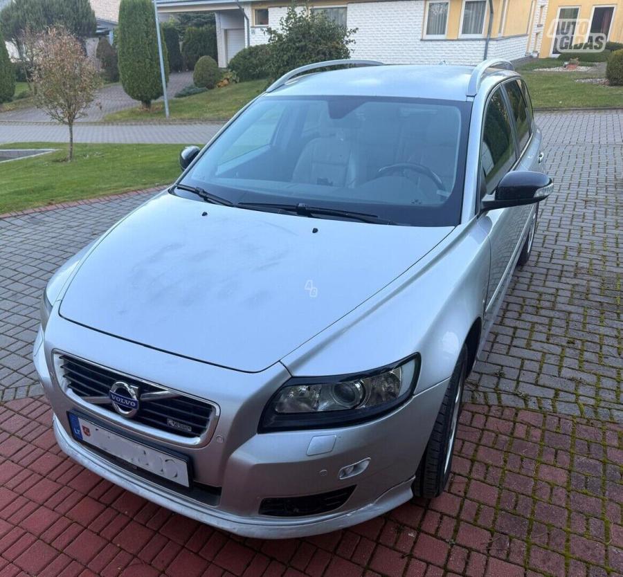 Grey Volvo V50 2007 in Vilnius, with an engine capacity of 1.80 L and mileage of 338 thousand km for 1700 €, photo 17 on AUTOMOTO.COM.LV