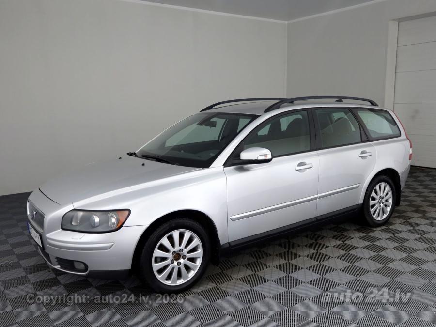 Grey Volvo V50 2007 in Tallinn, with an engine capacity of 2.00 L and mileage of 266 thousand km for 1499 €, photo 3 on AUTOMOTO.COM.LV