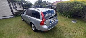 Grey Volvo V50 2008 in Riga, with an engine capacity of 1.60 L and mileage of 345 thousand km for 2400 €, photo 4 on AUTOMOTO.COM.LV