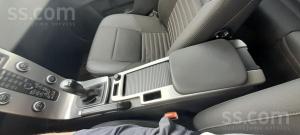 Grey Volvo V50 2008 in Riga, with an engine capacity of 1.60 L and mileage of 345 thousand km for 2400 €, photo 9 on AUTOMOTO.COM.LV
