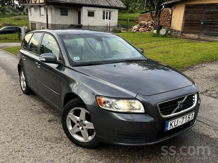 Pelēks Volvo V50 2008 Valmiera, ar dzinēja tilpumu 1.60 L un nobraukumu 330 tūkst. km par 1750 €, foto 7 vietnē AUTOMOTO.COM.LV