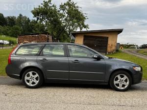 Pelēks Volvo V50 2008 Valmiera, ar dzinēja tilpumu 1.60 L un nobraukumu 330 tūkst. km par 1750 €, foto 9 vietnē AUTOMOTO.COM.LV
