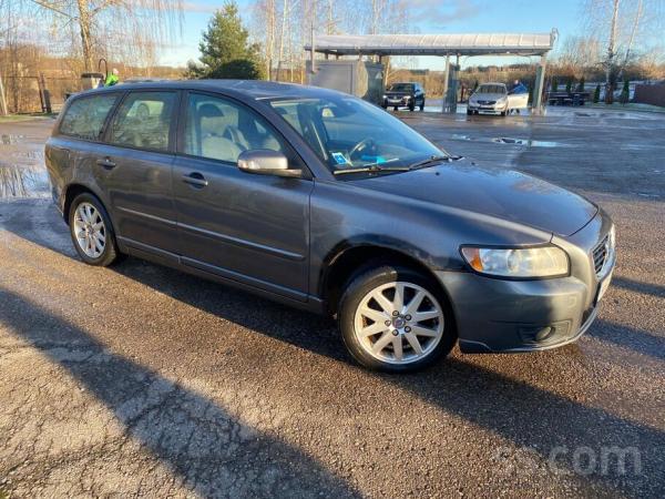 Pelēks Volvo V50 2008 Valka, ar dzinēja tilpumu 2.00 L un nobraukumu 0 tūkst. km par 1600 €, foto 3 vietnē AUTOMOTO.COM.LV