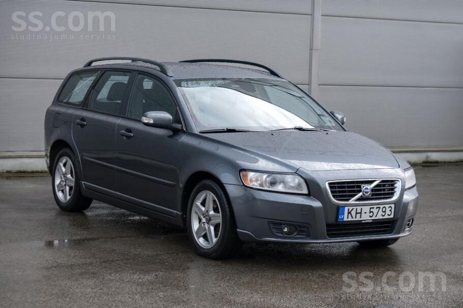 Pelēks Volvo V50 2008 Rīga, ar dzinēja tilpumu 1.60 L un nobraukumu 0 tūkst. km par 4290 €, foto 3 vietnē AUTOMOTO.COM.LV