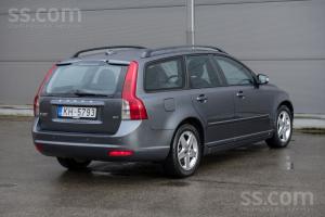 Pelēks Volvo V50 2008 Rīga, ar dzinēja tilpumu 1.60 L un nobraukumu 0 tūkst. km par 4290 €, foto 4 vietnē AUTOMOTO.COM.LV