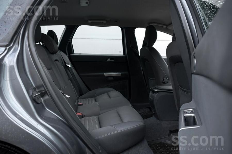 Pelēks Volvo V50 2008 Rīga, ar dzinēja tilpumu 1.60 L un nobraukumu 0 tūkst. km par 4290 €, foto 13 vietnē AUTOMOTO.COM.LV