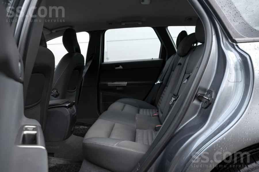 Pelēks Volvo V50 2008 Rīga, ar dzinēja tilpumu 1.60 L un nobraukumu 0 tūkst. km par 4290 €, foto 12 vietnē AUTOMOTO.COM.LV