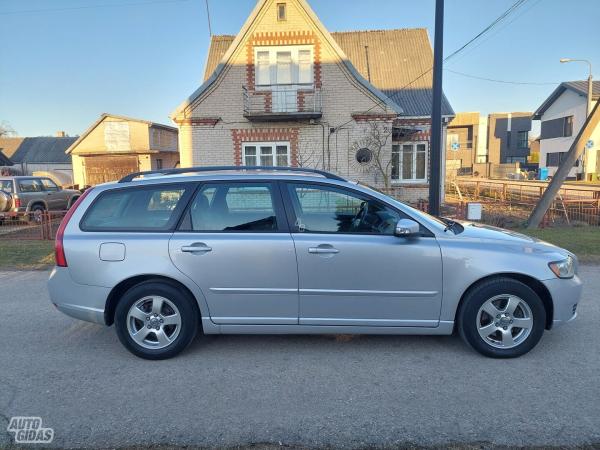 Grey Volvo V50 2008 in Alytus, with an engine capacity of 1.60 L and mileage of 2249 thousand km for 2150 €, photo 6 on AUTOMOTO.COM.LV