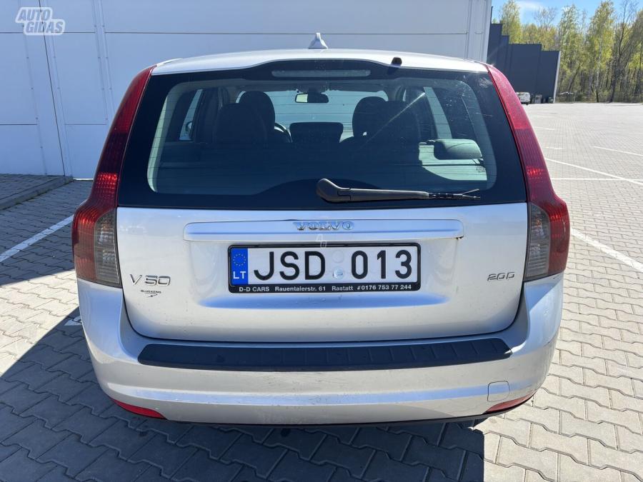 Pelēks Volvo V50 2008 Kauņa, ar dzinēja tilpumu 2.00 L un nobraukumu 330 tūkst. km par 1990 €, foto 9 vietnē AUTOMOTO.COM.LV