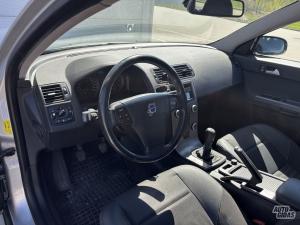 Pelēks Volvo V50 2008 Kauņa, ar dzinēja tilpumu 2.00 L un nobraukumu 330 tūkst. km par 1990 €, foto 14 vietnē AUTOMOTO.COM.LV