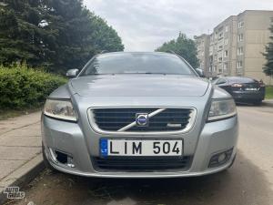Grey Volvo V50 2008 in Kaunas, with an engine capacity of 2.00 L and mileage of 332 thousand km for 800 €, photo 5 on AUTOMOTO.COM.LV
