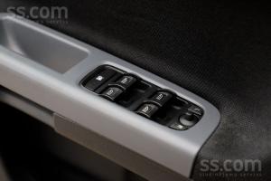 Pelēks Volvo V50 2008 Tukums, ar dzinēja tilpumu 1.60 L un nobraukumu 400 tūkst. km par 2300 €, foto 9 vietnē AUTOMOTO.COM.LV