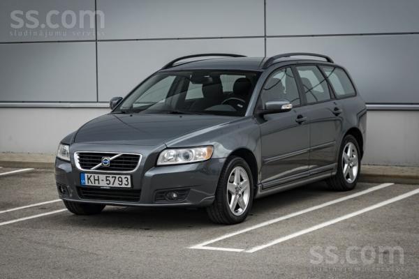 Pelēks Volvo V50 2008 Rīga, ar dzinēja tilpumu 1.60 L un nobraukumu 0 tūkst. km par 4290 €, foto 1 vietnē AUTOMOTO.COM.LV