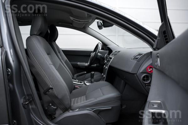 Pelēks Volvo V50 2008 Rīga, ar dzinēja tilpumu 1.60 L un nobraukumu 0 tūkst. km par 4290 €, foto 10 vietnē AUTOMOTO.COM.LV