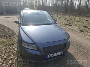 Pelēks Volvo V50 2008 Rīga, ar dzinēja tilpumu 1.60 L un nobraukumu 295 tūkst. km par 1300 €, foto  vietnē AUTOMOTO.COM.LV