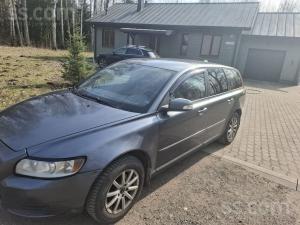 Pelēks Volvo V50 2008 Rīga, ar dzinēja tilpumu 1.60 L un nobraukumu 295 tūkst. km par 1300 €, foto 6 vietnē AUTOMOTO.COM.LV
