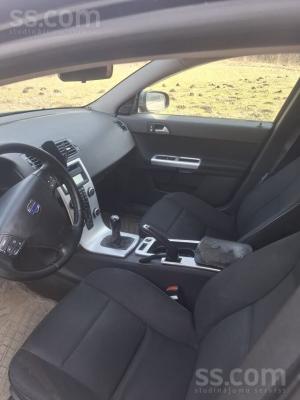 Pelēks Volvo V50 2008 Rīga, ar dzinēja tilpumu 1.60 L un nobraukumu 295 tūkst. km par 1300 €, foto 8 vietnē AUTOMOTO.COM.LV