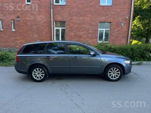 Pelēks Volvo V50 2008 Rīga, ar dzinēja tilpumu 1.60 L un nobraukumu 0 tūkst. km par 1599 €, foto 7 vietnē AUTOMOTO.COM.LV