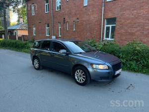 Pelēks Volvo V50 2008 Rīga, ar dzinēja tilpumu 1.60 L un nobraukumu 0 tūkst. km par 1599 €, foto 8 vietnē AUTOMOTO.COM.LV