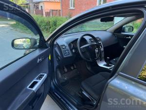 Pelēks Volvo V50 2008 Rīga, ar dzinēja tilpumu 1.60 L un nobraukumu 0 tūkst. km par 1599 €, foto 10 vietnē AUTOMOTO.COM.LV