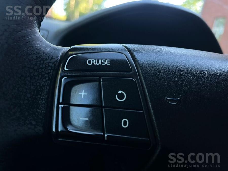 Pelēks Volvo V50 2008 Rīga, ar dzinēja tilpumu 1.60 L un nobraukumu 0 tūkst. km par 1599 €, foto 13 vietnē AUTOMOTO.COM.LV