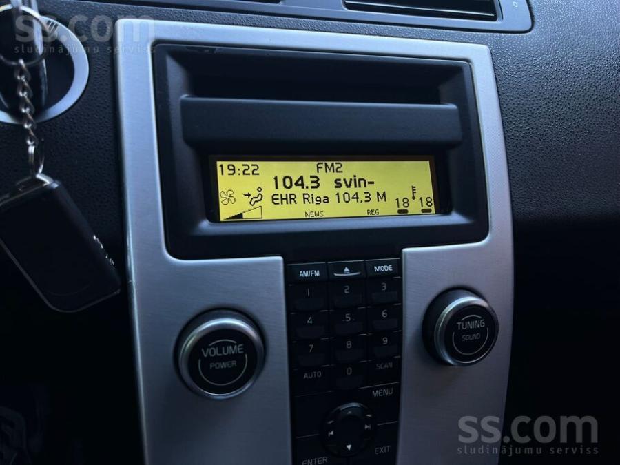 Pelēks Volvo V50 2008 Rīga, ar dzinēja tilpumu 1.60 L un nobraukumu 0 tūkst. km par 1599 €, foto 16 vietnē AUTOMOTO.COM.LV