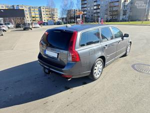 Серый Вольво В50 2008 в Мажейкяй, объемом двигателя 2.40 л и пробегом 370 тыс. км за 2300 €, фото 7 на AUTOMOTO.COM.LV