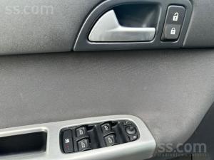 Серый Вольво В50 2008 в Рига, объемом двигателя 2.00 л и пробегом 298 тыс. км за 1990 €, фото 23 на AUTOMOTO.COM.LV