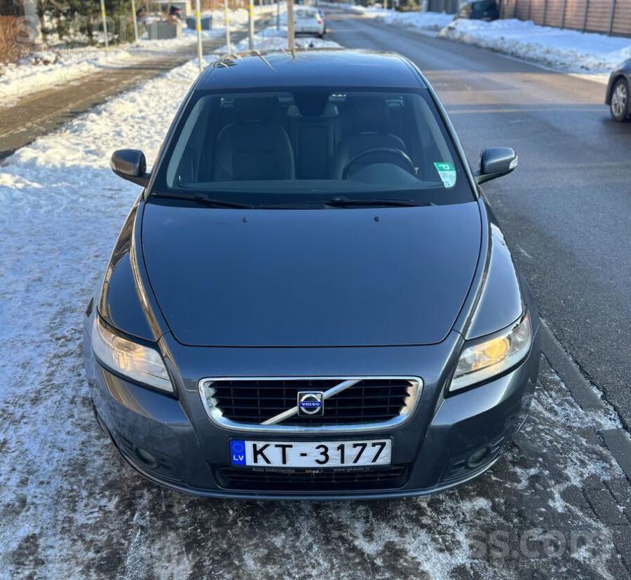Серый Вольво В50 2008 в Тукумс, объемом двигателя 2.00 л и пробегом 295 тыс. км за 2250 €, фото 3 на AUTOMOTO.COM.LV