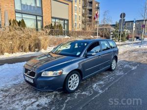Серый Вольво В50 2008 в Тукумс, объемом двигателя 2.00 л и пробегом 295 тыс. км за 2250 €, фото 9 на AUTOMOTO.COM.LV