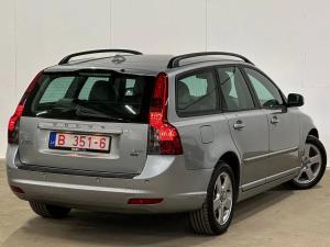 Grey Volvo V50 2008 in Jurmala, with an engine capacity of 2.00 L and mileage of 307 thousand km for 4450 €, photo 12 on AUTOMOTO.COM.LV