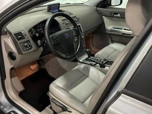 Grey Volvo V50 2008 in Jurmala, with an engine capacity of 2.00 L and mileage of 307 thousand km for 4450 €, photo 14 on AUTOMOTO.COM.LV