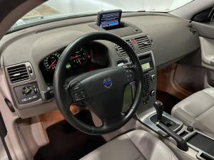 Grey Volvo V50 2008 in Jurmala, with an engine capacity of 2.00 L and mileage of 307 thousand km for 4450 €, photo 15 on AUTOMOTO.COM.LV