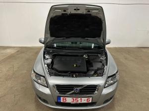 Grey Volvo V50 2008 in Jurmala, with an engine capacity of 2.00 L and mileage of 307 thousand km for 4450 €, photo 32 on AUTOMOTO.COM.LV