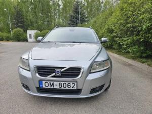 Серый Вольво В50 2008 в Рига, объемом двигателя 2.00 л и пробегом 261 тыс. км за 3990 €, фото 9 на AUTOMOTO.COM.LV